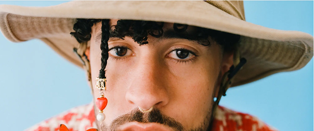 Bad Bunny is a Puerto Rican singer and rapper. | by Rizwanmalik | Oct ...