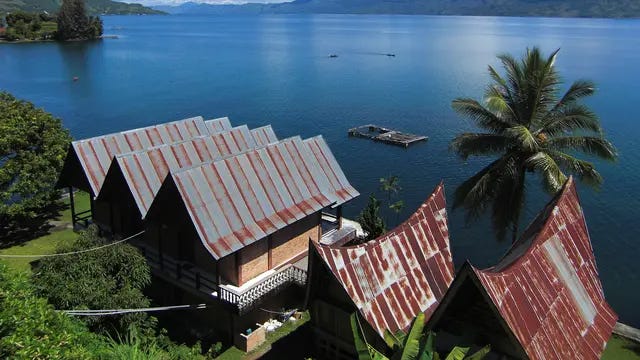 Jelajah Keindahan dan Keunikan Pulau Samosir Danau Toba | by sherin ...