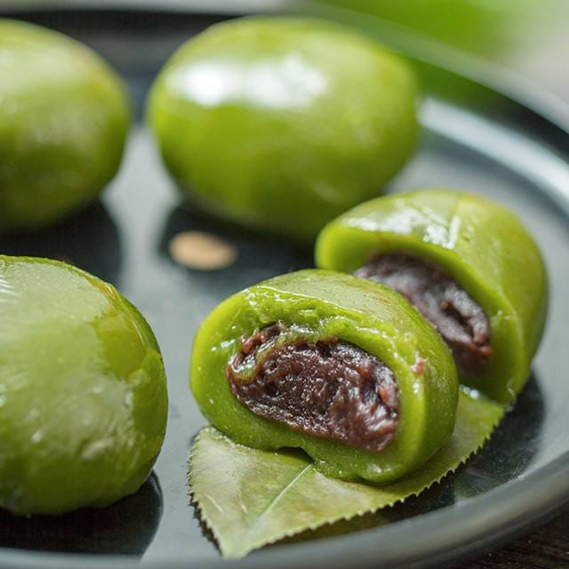 What is qingtuan and where to eat it in Shanghai | by Shanghaiist.com ...