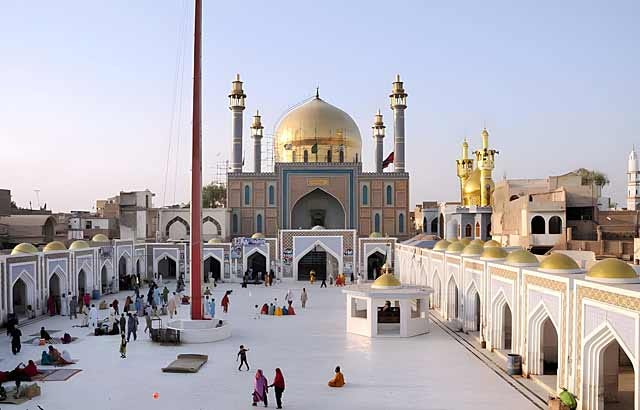 Lal Shahbaz Qalandar: Sehwan's Mystic Saint | by Iqra Akram | Feb, 2025 ...