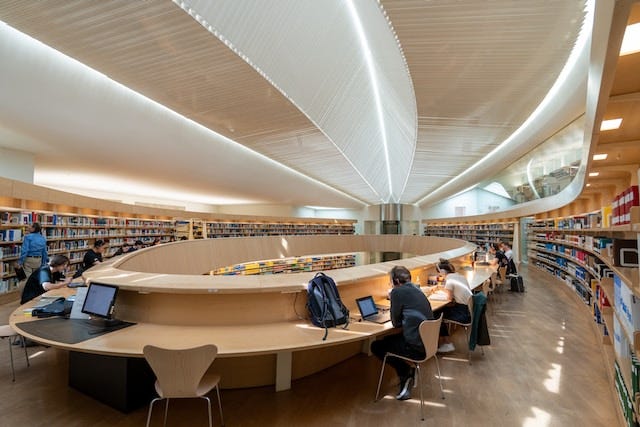 Digital Equity at the Library. Ensuring access and equality in this ...