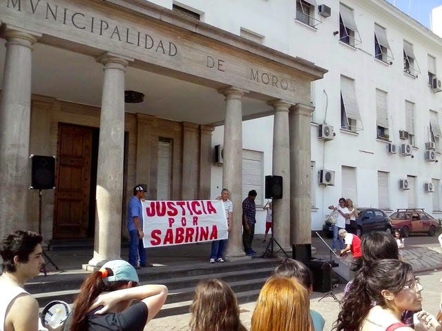 Morón: Familiares, amigos y vecinos de Sabrina Olmos marcharon para ...