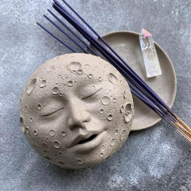 Discover the beauty of art with Artist Looking! Our online gallery ...