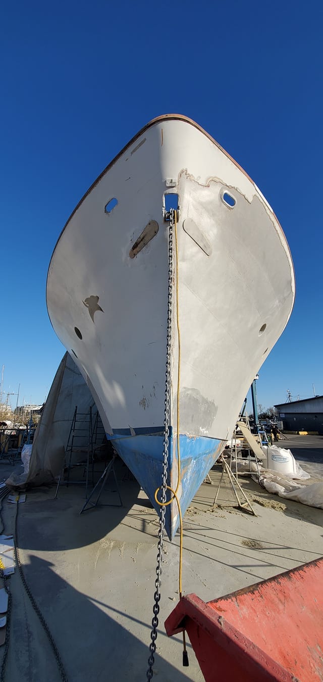 How to Redo the Bottom Paint and Epoxy Primer on your Aluminum Boat ...