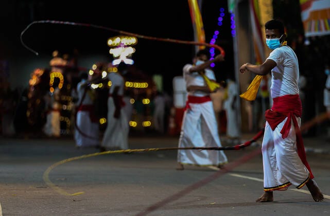 Kandy Perahera Procession Order. Perahera in Kandy — Kandy Perahera ...