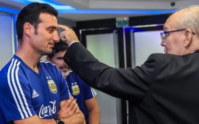 Un encuentro en silencio.. Esta vez no arranquemos por el… | by Lucho Neder | Medium