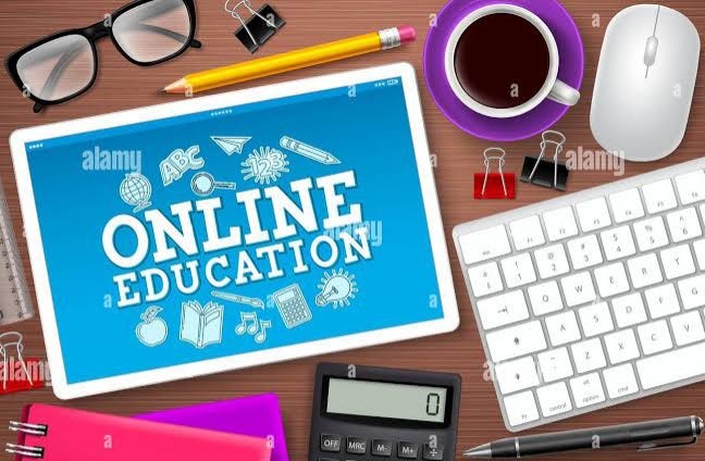 The Virtual Classroom Conundrum. The Double Edge of Online Learning ...