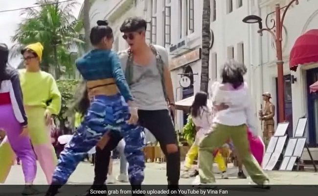 Indonesian dance group recreates ‘Jhoom Jo Pathan’ song, internet ...