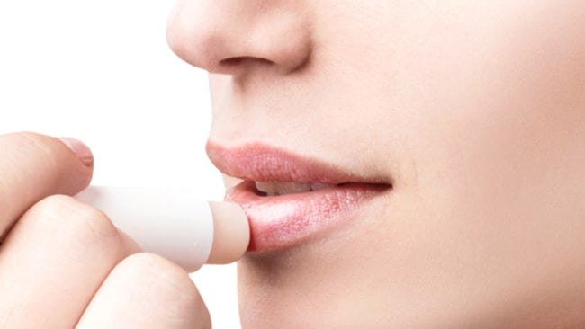 5 Natural Ingredients That Moisturize and Heal Your Lips - Amywhite ...