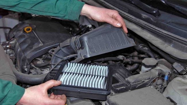 Seberapa Penting Ganti Filter Udara Mobil Matic? | by Domo Transmisi ...