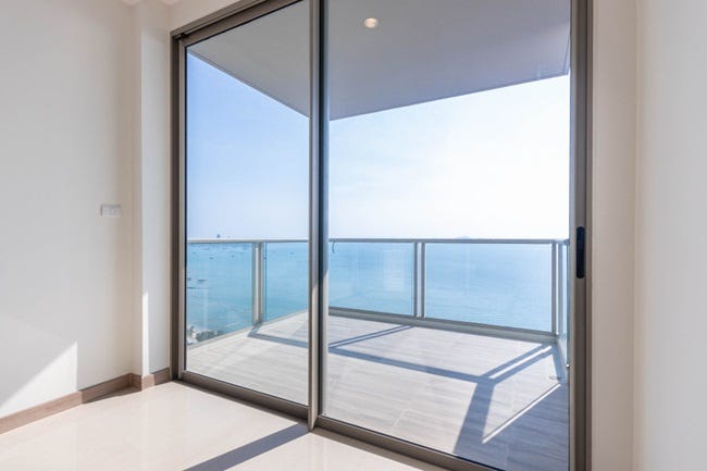 Expanding Living Spaces With Glass Balcony Enclosures - Luxury Glass ...