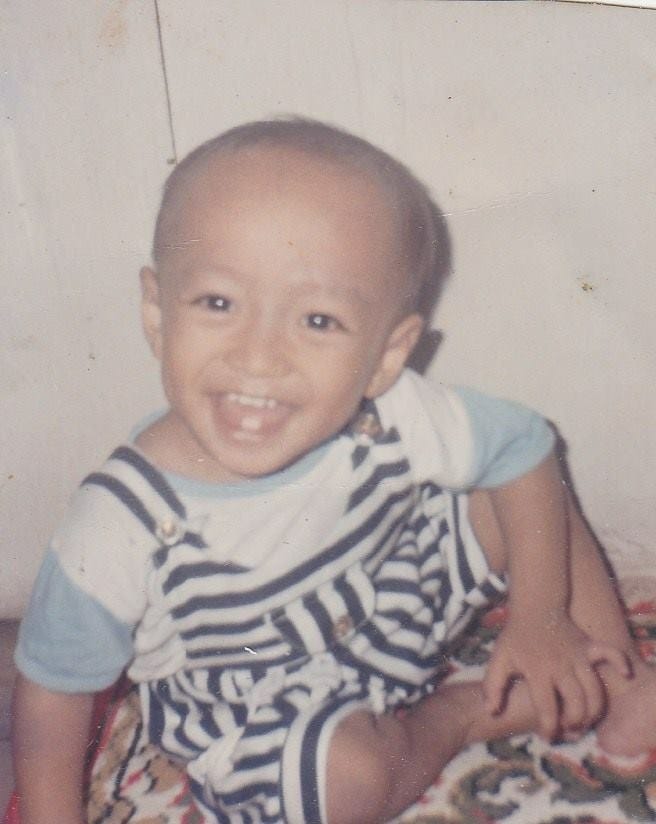 Asrul yang Bahagia: Sebuah Romantisme Masa Kecil | by Asrul Azwar | Medium