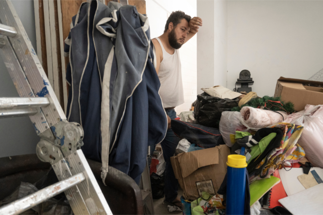 Why Homeowners Should Not Hoard But Declutter Instead - Ultimate ...