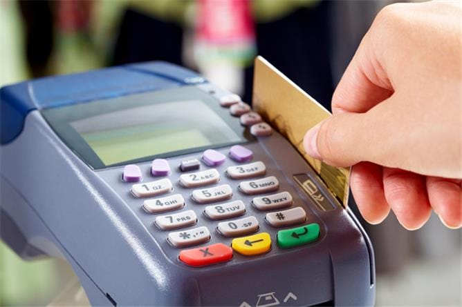 6 Reasons Why You Should Sign Up For A Credit Card | by Mihir Sen | Medium