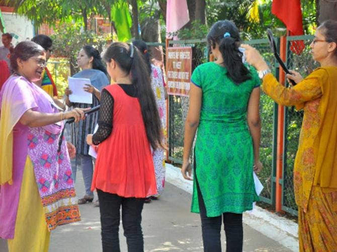 CBSE has clearified Dress Code for NEET Candidates: Know the details of ...