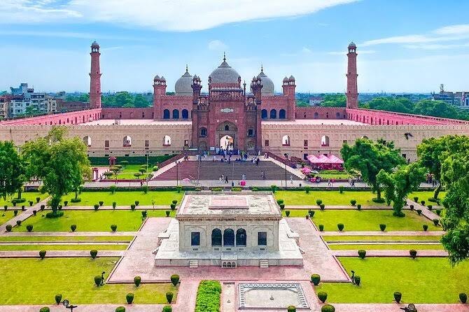 Lahore: A Vibrant City; rich in history, culture, and cuisine | by Nouman Minhas | Medium
