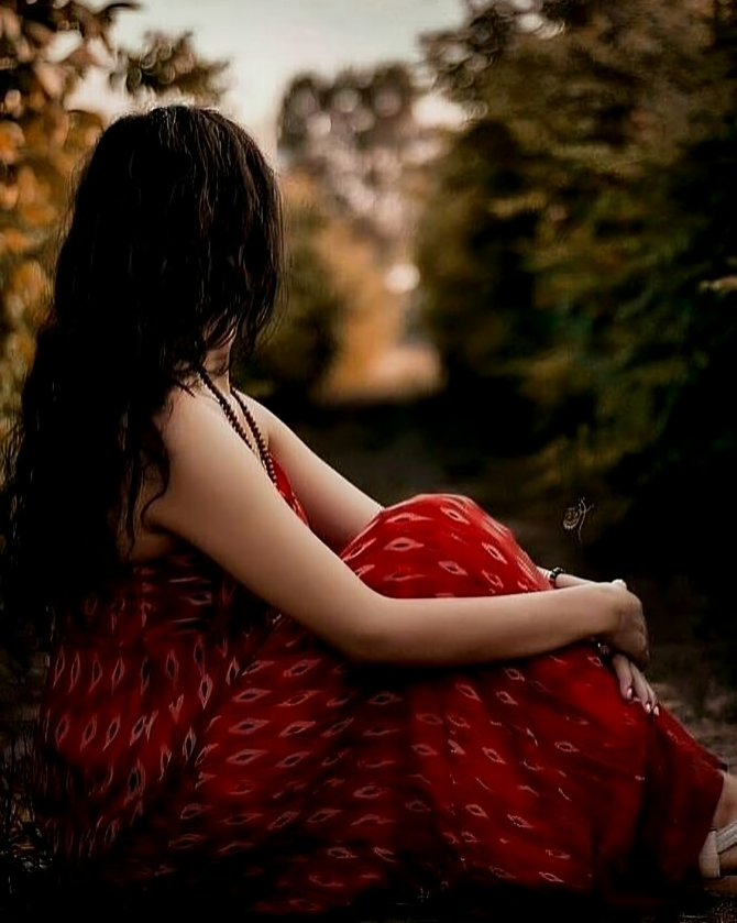 Whatsapp Sad Girl Dp Medium