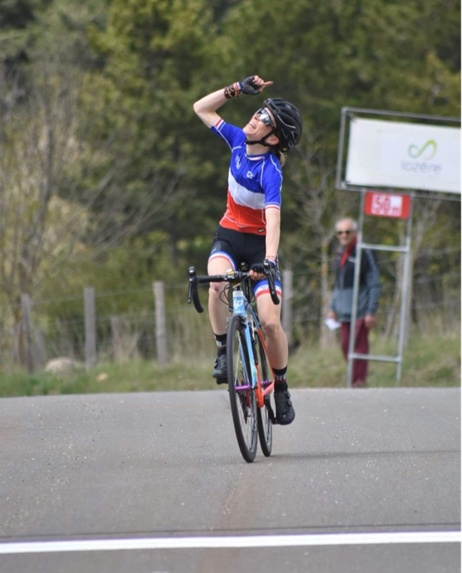 Tour du Gévaudan 2022 (Etape 1): Eglantine Rayer triomphe au sommet de ...