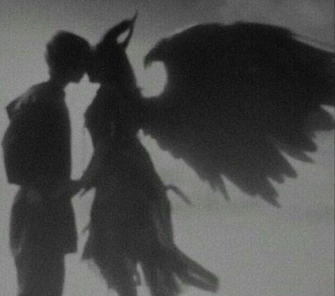 Manjapada ini milik kita. Bak sejarah — ia merawi tentang dirimu dan ...