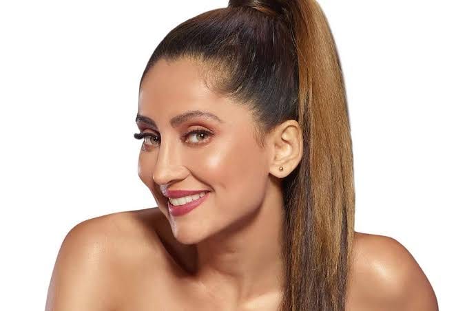 ANUSHA DANDEKAR. Early Days | by Sanjana Mouli | Medium