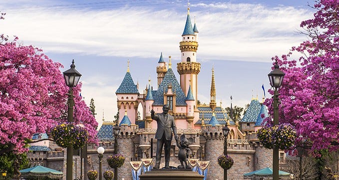Why You Need to Drop Everything and Plan a Disneyland Trip Right Now ...