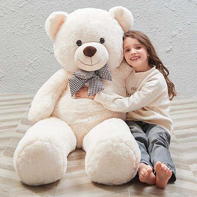 Cute Stuffed Animals: Giant Teddy Bear | by Onur Simsek | Medium