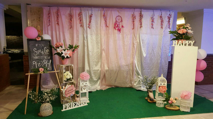 Bali Photobooth. Bali Photobooth is a truly desirable… | by Afsna | Medium
