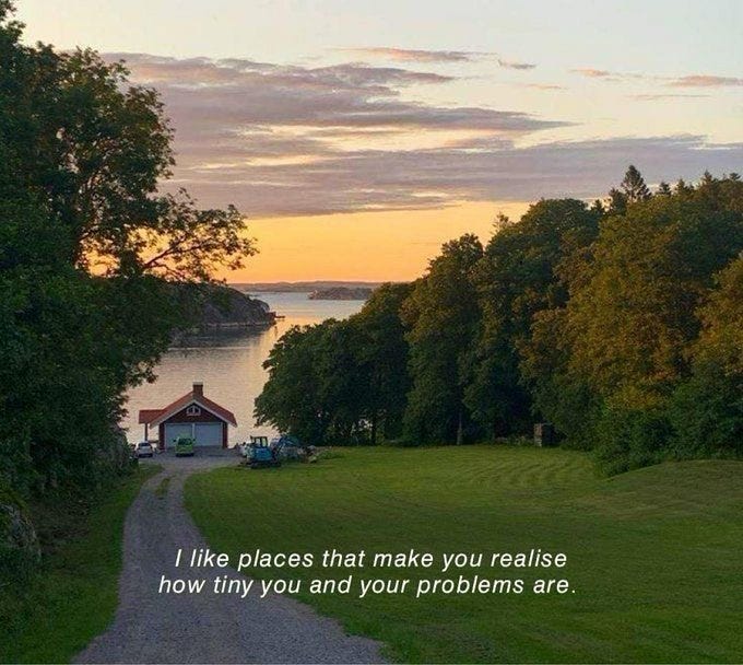 Redup. Entah bahagiakah atau sedih cerita… | by Nayla Qonita | Medium