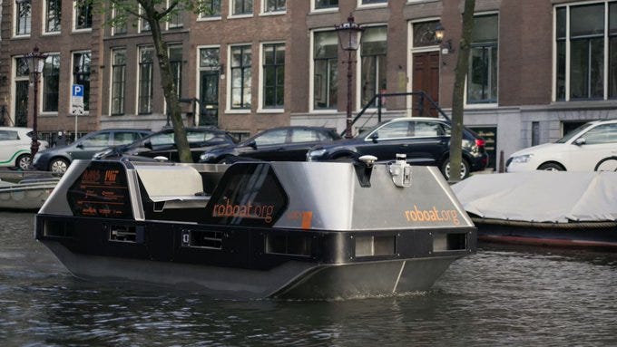 This autonomous, robotic boat could transform a city’s waterways - LENA ...