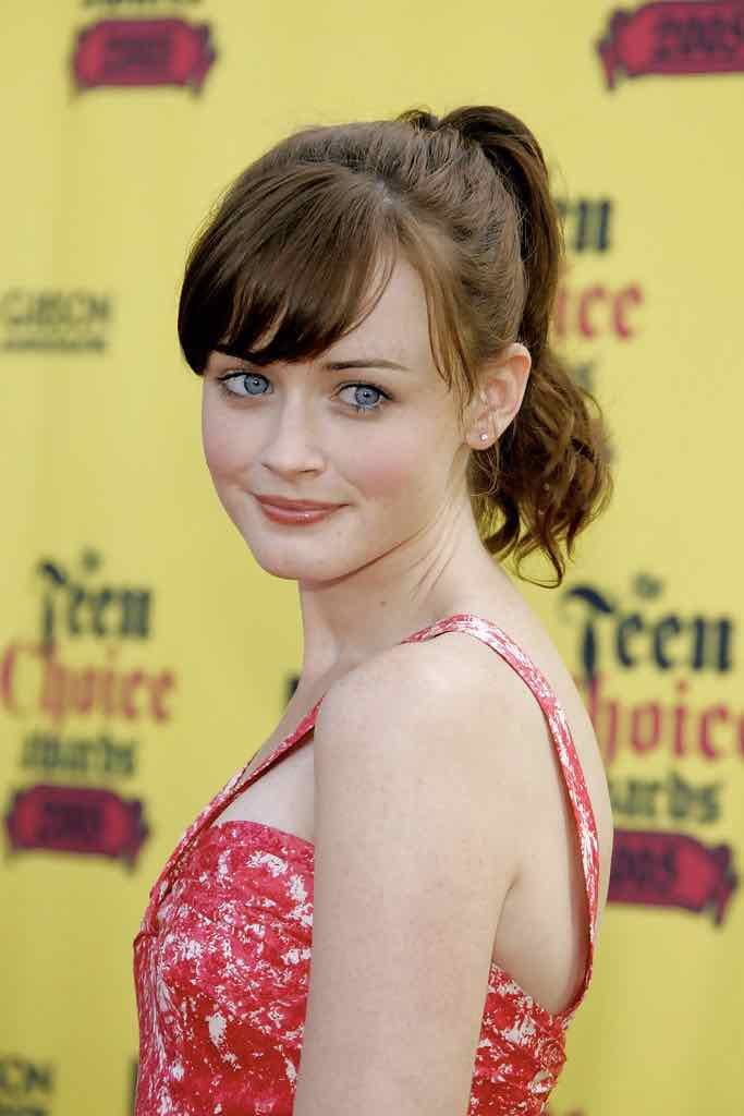 30+ Alexis Bledel Hairstyles and Haircuts & Hair Colors https://www ...