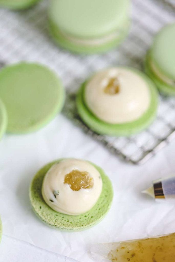 HAMPERS LEBARAN DI BANDUNG!!!Jual Macaron Wa 0819–1209–0006 Macaron Box ...