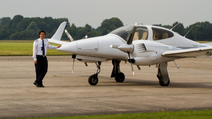 The Path to Becoming a Commercial Pilot with Mach 1 Aviation | by Mach1 ...