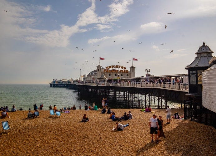 Yurt Dışında Yaşamak: Brighton, İngiltere | by Melis Aksoy | Türkçe ...