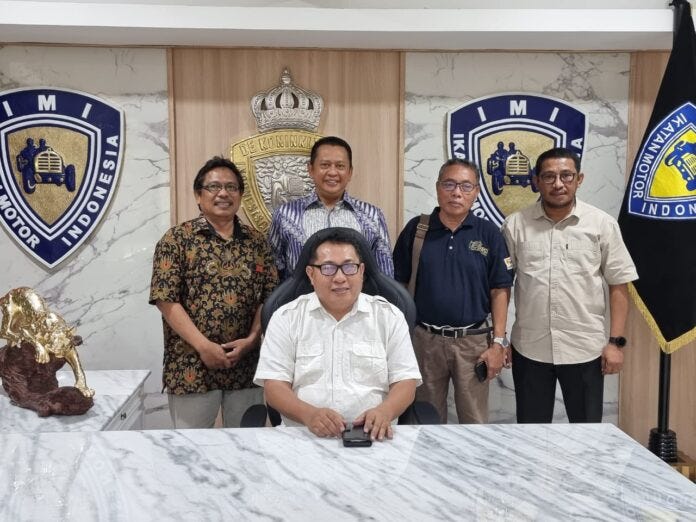 Ketua Umum SMSI Bertemu Ketua MPR RI | by PRsumsel | Medium Ketua Umum SMSI Bertemu Ketua MPR RI | by PRsumsel | Medium