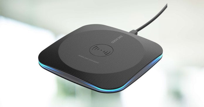 Google Pixel 3 Wireless Charger. One of the outstanding technological ...