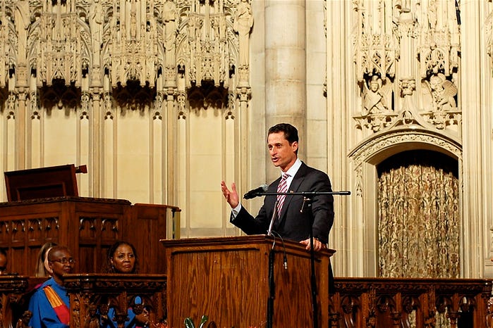 The Anthony Weiner Crisis Management Consulting Firm Is Open for ...