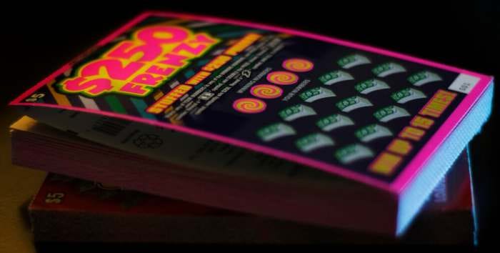 How Many Lottery Tickets are in a Roll | by LottoPlays | Medium