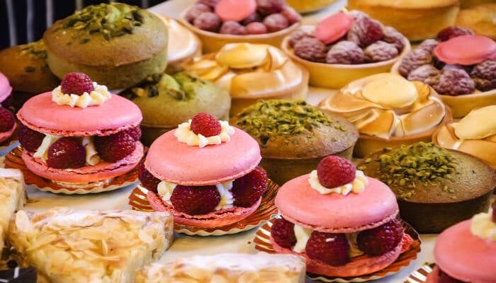 Best Dubai Mithai Shops to Satisfy Your Cravings | by Hello Meals On Me ...
