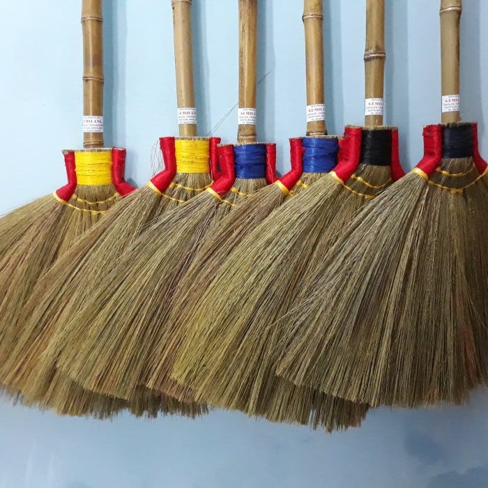 Sapu Dari Sabut Kelapa Ternyata Mudah Proses Pembuatannya | by ...