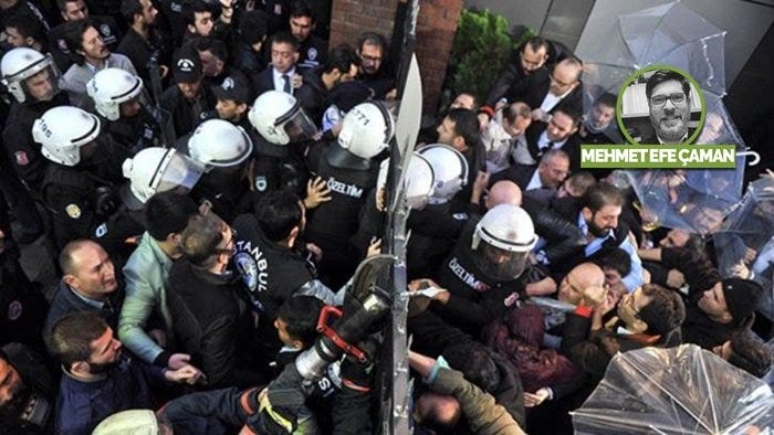 Sivil darbe ve arka planı. Türkiye Cumhuriyeti anayasal ve… | by Mehmet ...