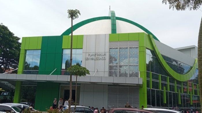 Planetarium Terbesar se-Asia Tenggara ada di Semarang?Dimana ya? | by ...