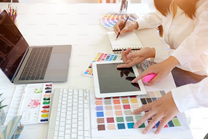 What graphic design impacts professional life courses and personal ...