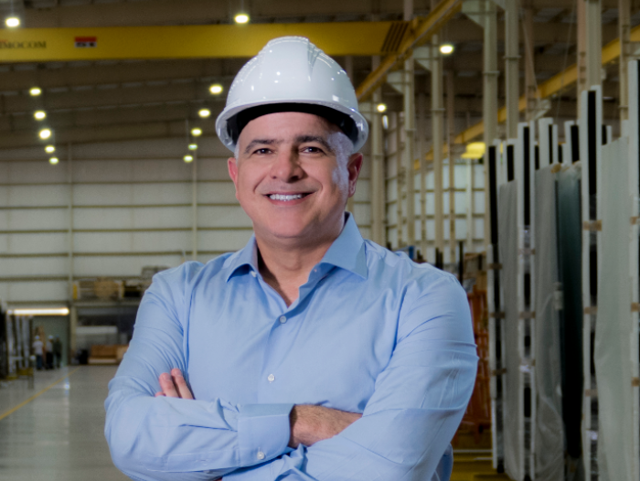 El rey de la ventana. Christian Daes, presidente y CEO de… | by ...