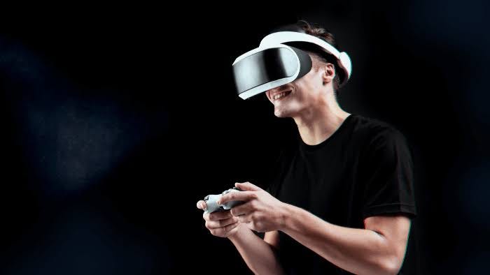 Metaverse Gaming: The Future of Virtual World | by Olivia Onyekaba ...
