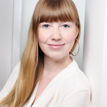 Stephanie Cusack's Instagram, Twitter & Facebook on IDCrawl