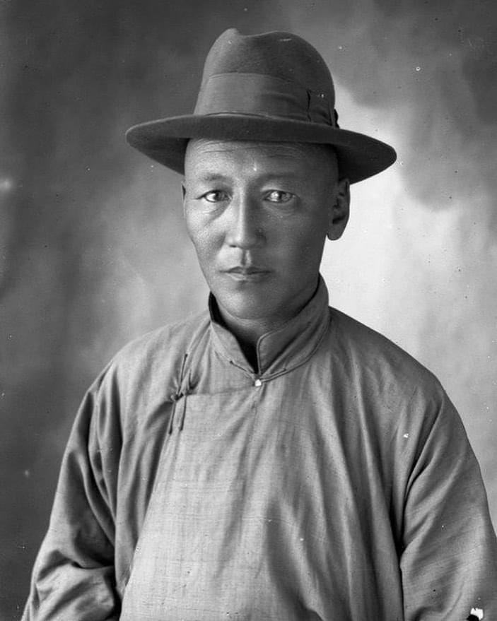 Алтан ургийн удам Сүүлчийн Сэцэн хан Цэрэндондовын Навааннэрэн