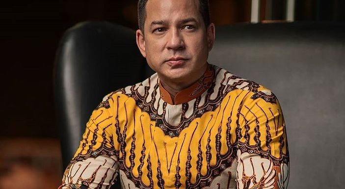 Rantai Kehidupan. Adam membenci hidupnya, namun ia… | by Adam ...