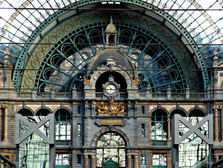 5 Magnificent Railway Stations In The World | by Travel Gallery | Medium
