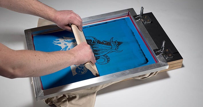 Mengenal Teknik Sablon Kaos. Pada zaman serba modern ini, kaos bukan ...