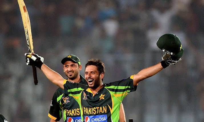 “A game etched in history “. (Verse 1) The stage was set, the crowd… | by Sohaib Tahir | Medium